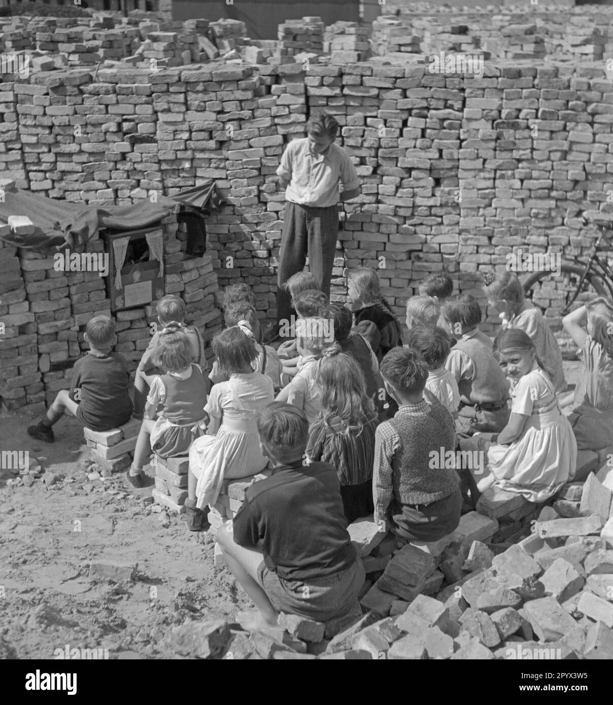 Man puppet show children Black and White Stock Photos & Images - Alamy