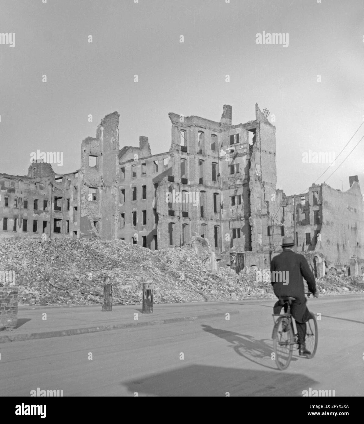 Sidewalk destruction Black and White Stock Photos & Images - Alamy