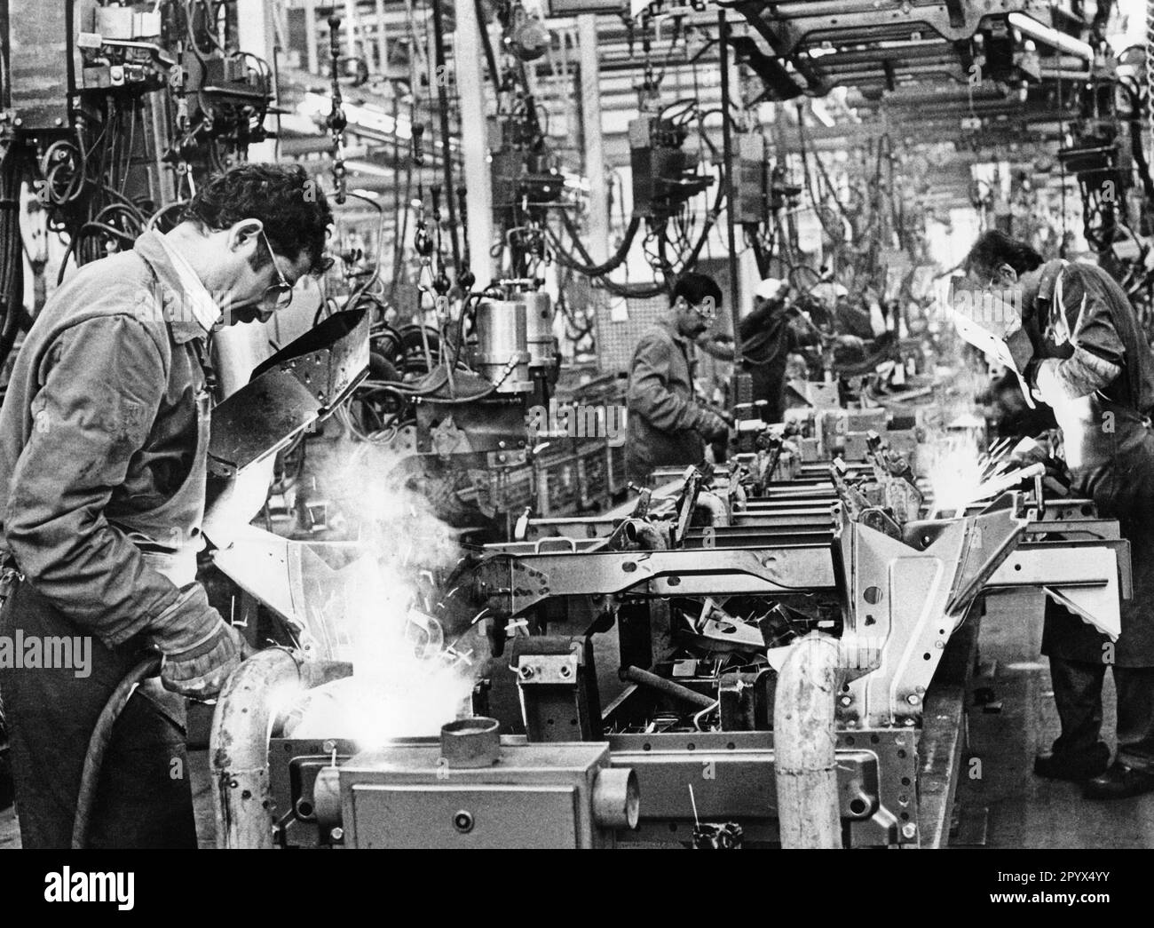 1980s production Black and White Stock Photos & Images - Alamy