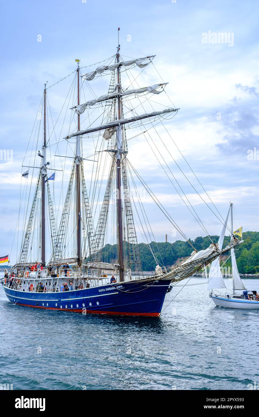 The Santa Barbara Anna schooner sails in the course of the Sassnitz ...