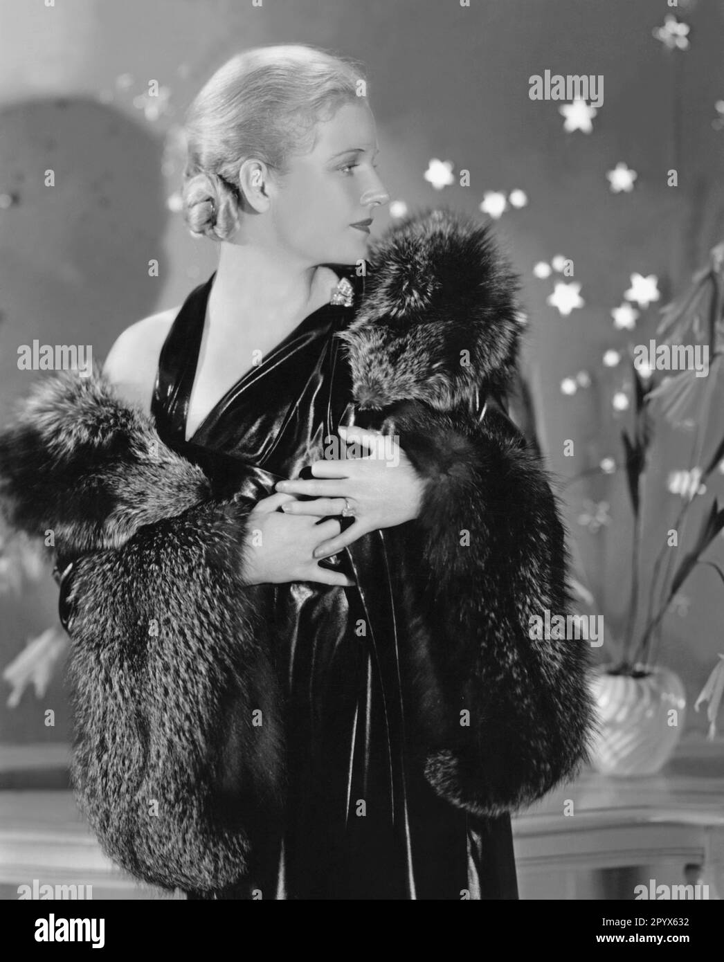 Ann harding hi-res stock photography and images - Alamy