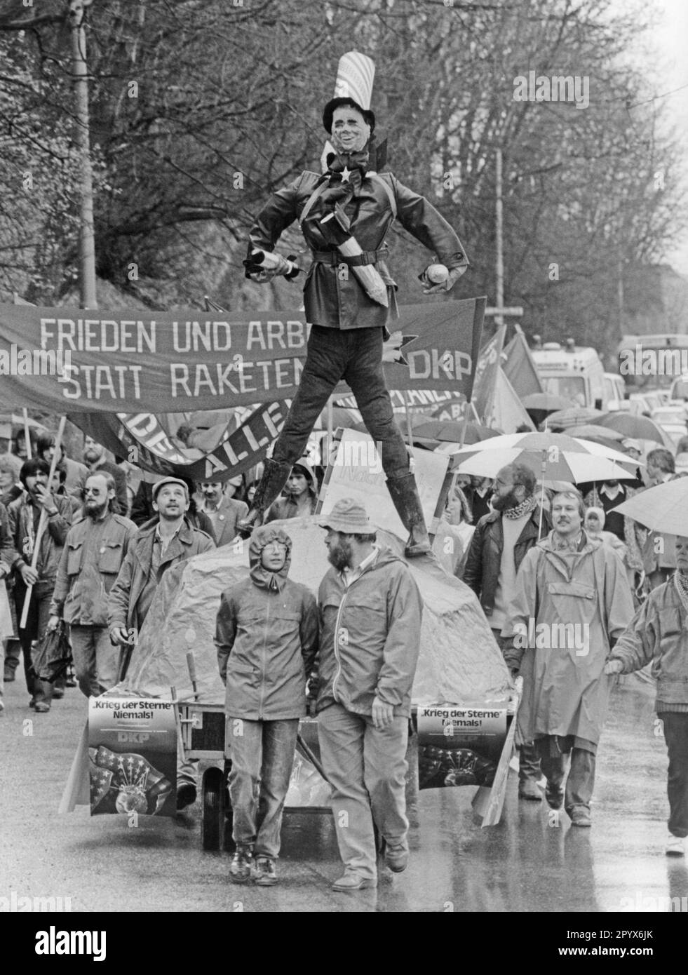 Peace movement easter marches 1980 to 1989 Stock Photo - Alamy