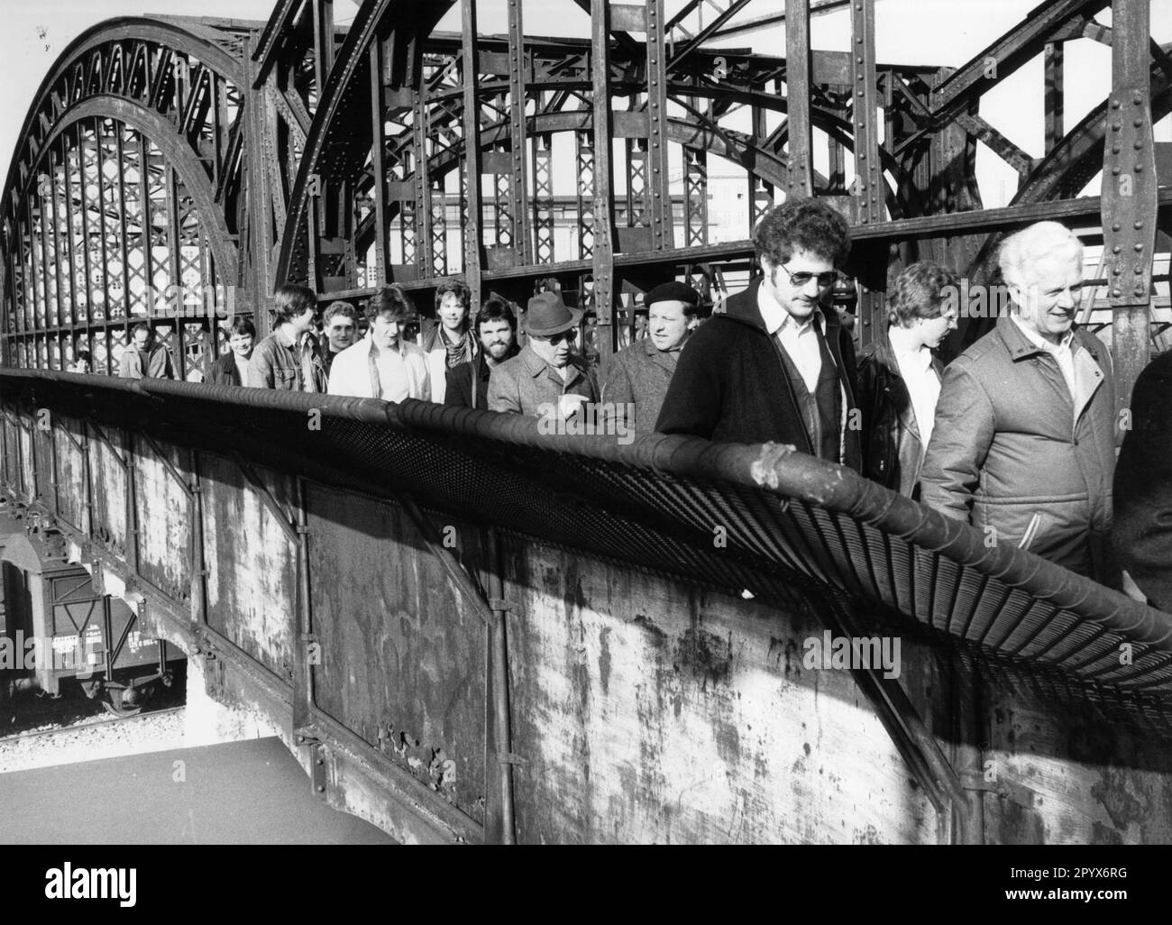 Hackerbruecke hi-res stock photography and images - Alamy