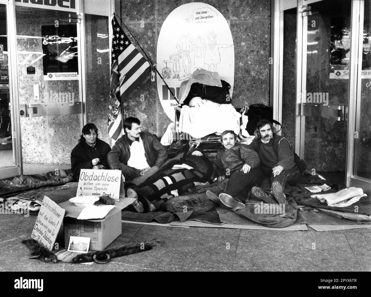 Homeless people at the Stachus-Basement in Munich Stock Photo - Alamy Homeless people at the Stachus-Basement in Munich Stock Photo - Alamy