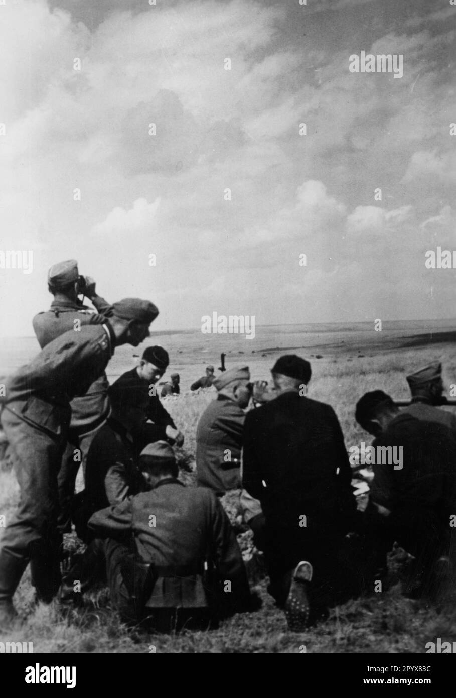 German soldiers eastern front 1942 hi-res stock photography and images ...