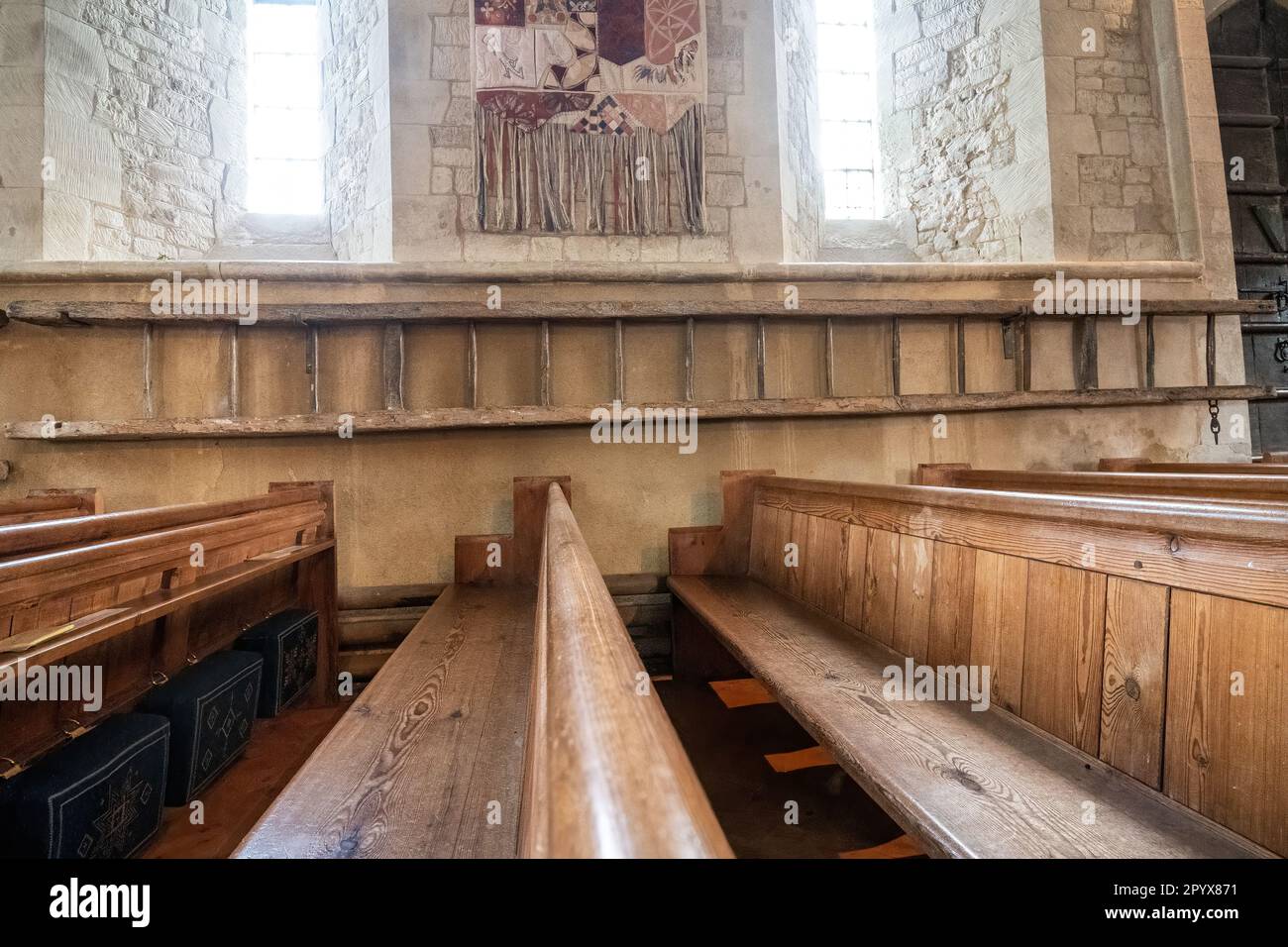 Enormous wooden ladder hi-res stock photography and images - Alamy