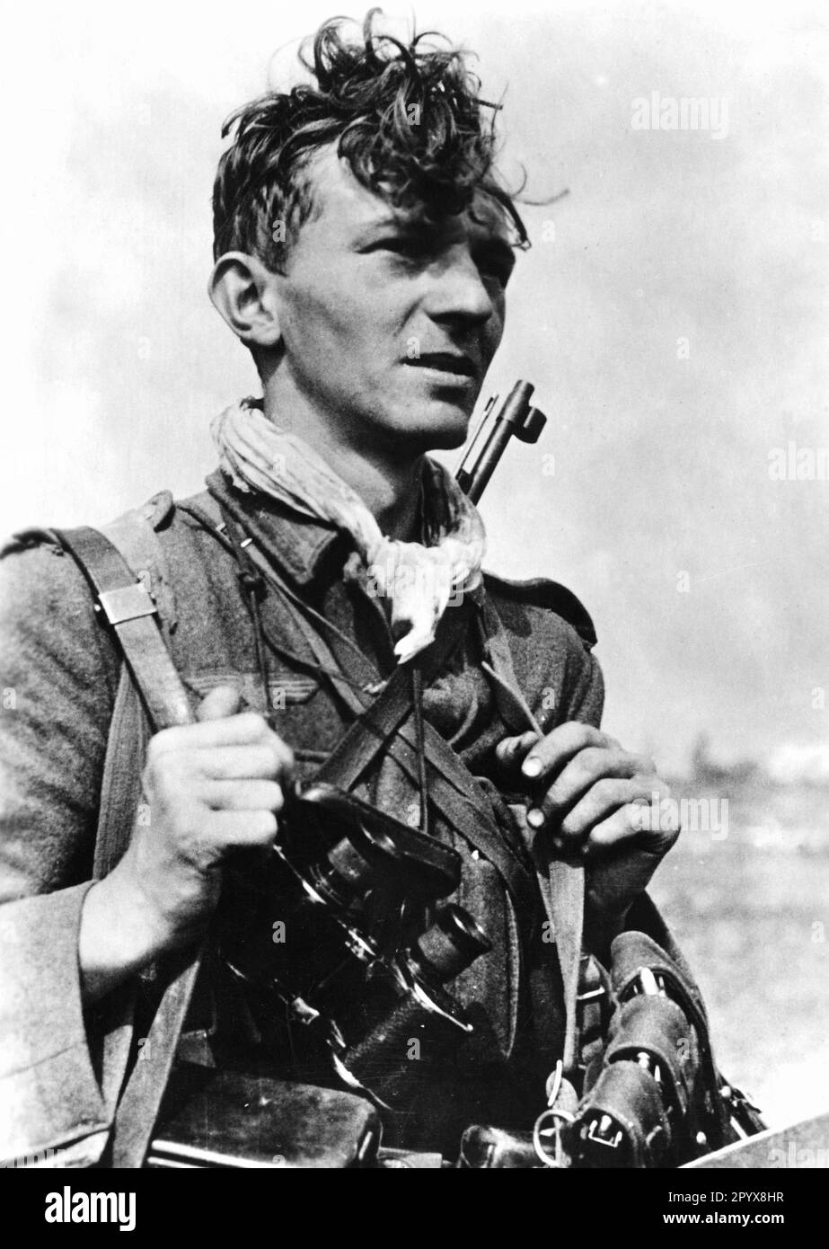 German infantryman during the summer of 1942. photo: Jäger [automated ...