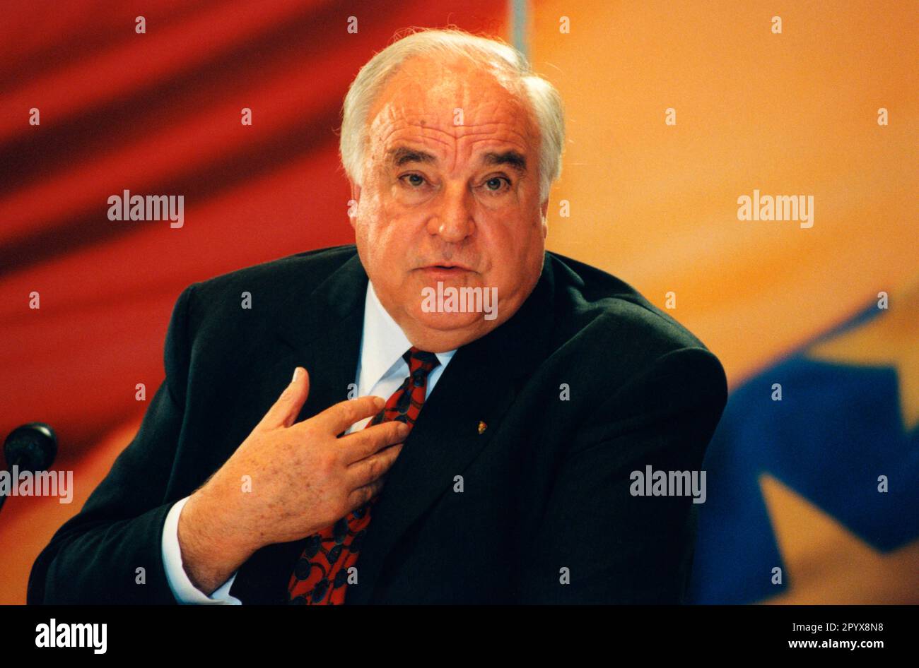 Helmut Kohl, politician, Germany, CDU, portraits 1997-1998 Stock Photo ...