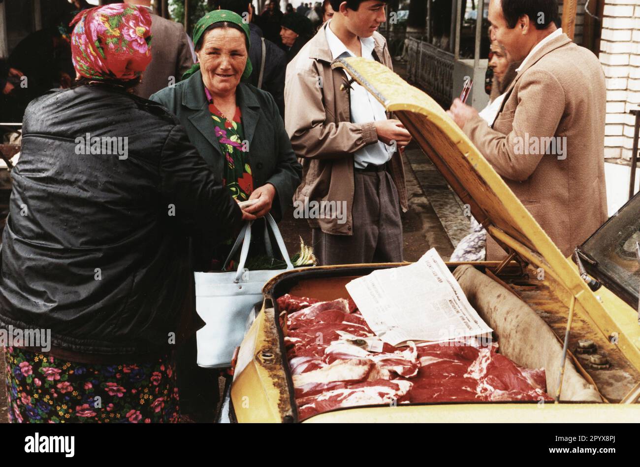 Date of recording: 01.01.1999 - 31.12.1999 Selling meat of self ...