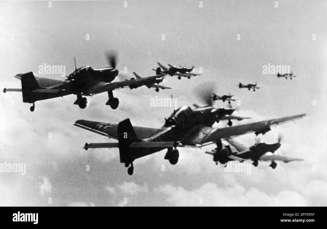 Ju 87 stuka Black and White Stock Photos & Images - Alamy