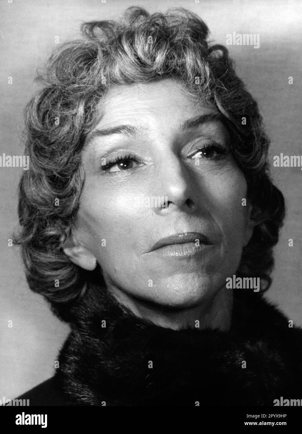 1976 ballet dancer hi-res stock photography and images - Alamy