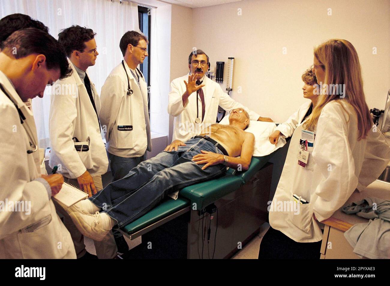 Recording date: 07.07.1999 Medical students on rounds. Ludwig ...