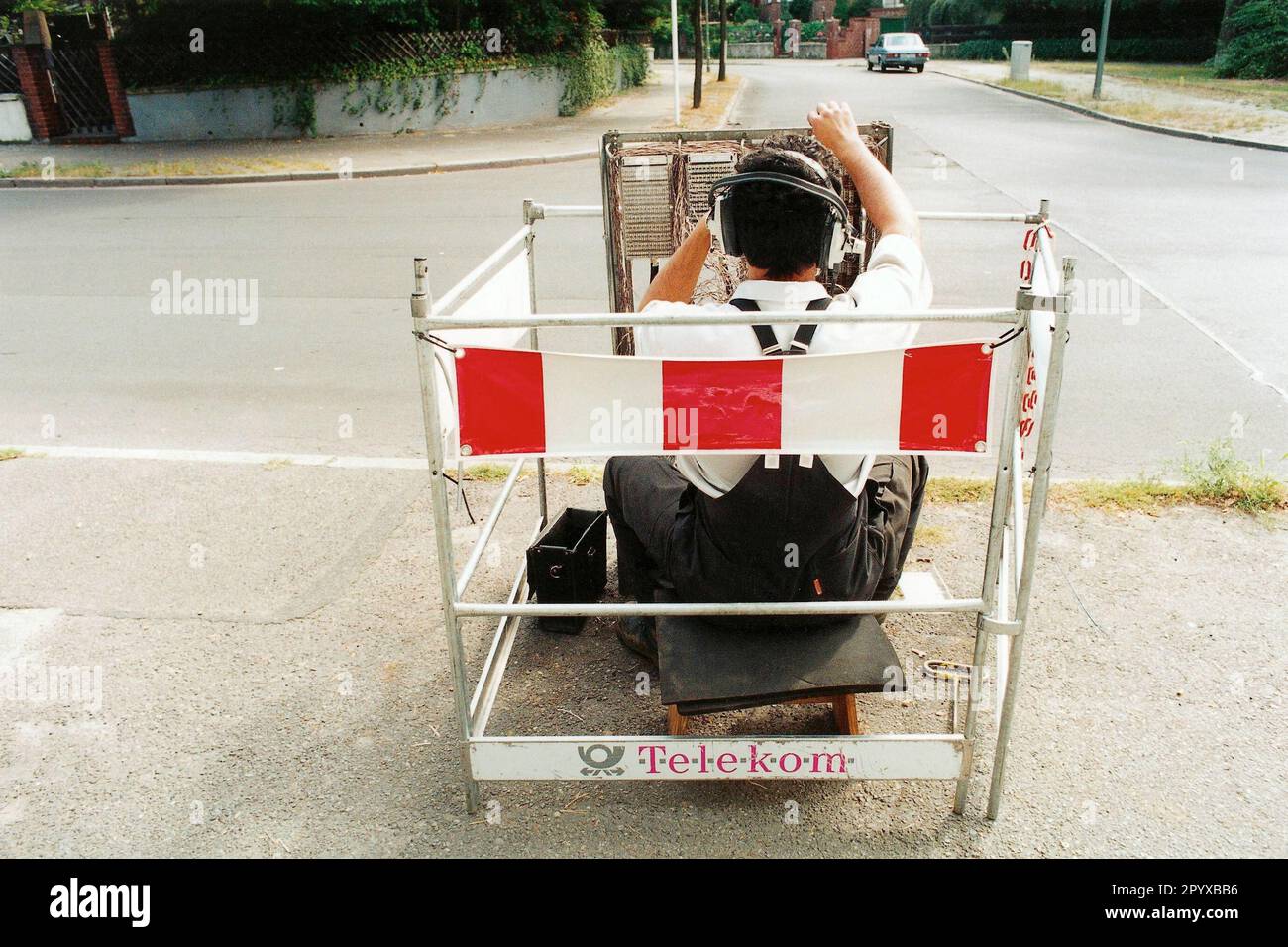 Berlin telephone box hi-res stock photography and images - Alamy