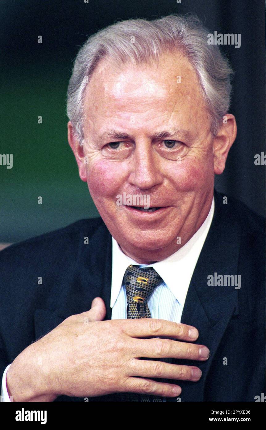 Jacques Santer, Luxembourg politician and President of the European ...