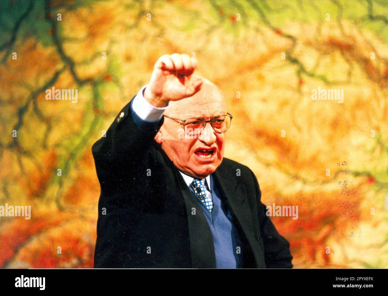 German literary critic and author Marcel Reich-Ranicki (born 1920) in ...