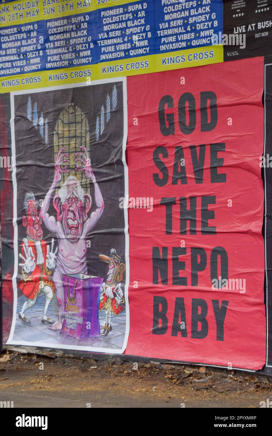 London, England, UK. 5th May, 2023. Anti-monarchy posters, one reading ...