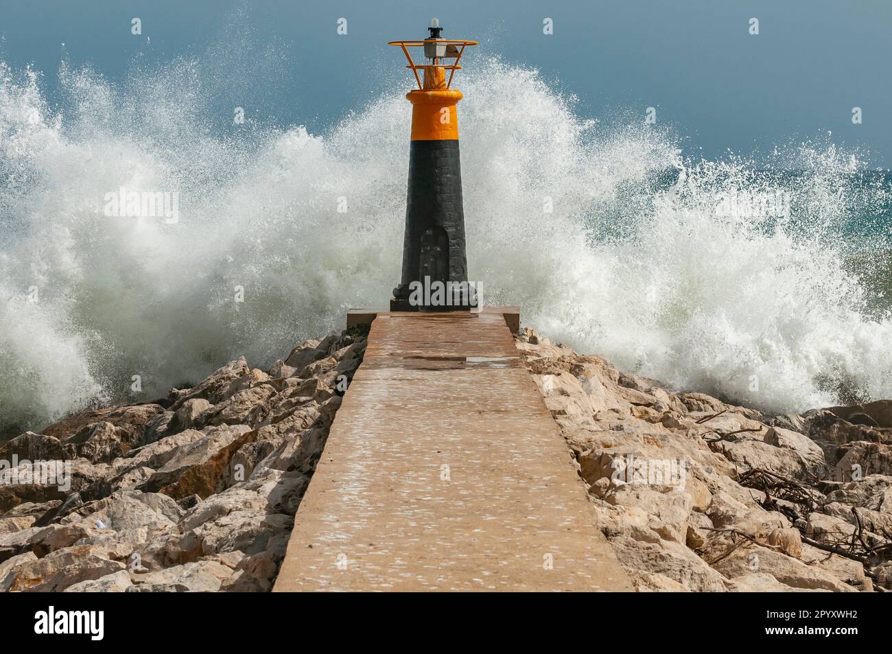 Olas de viento hi-res stock photography and images - Alamy