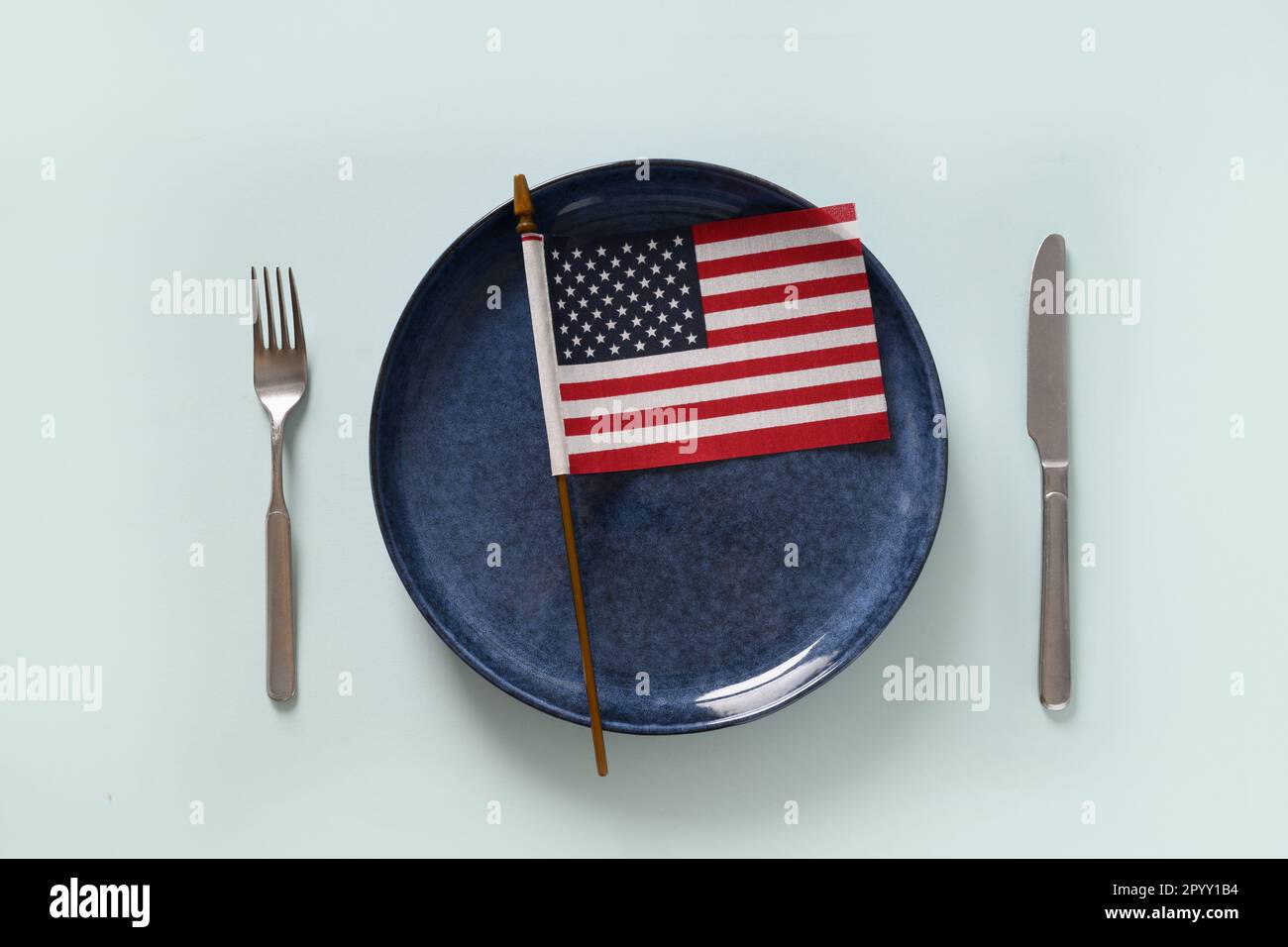 Patriotic tablescapes. Festive table setting with American flag in navy ...