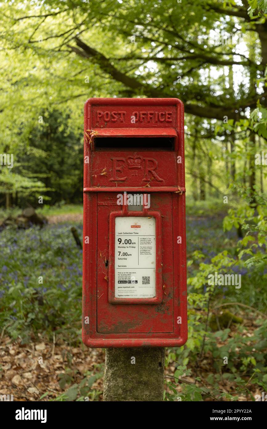 Letter box on british countryside hi-res stock photography and images ...