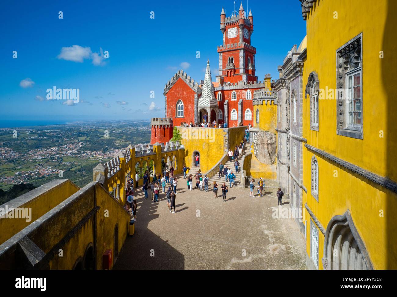 Sintra courtyard of the royal palace hi-res stock photography and ...