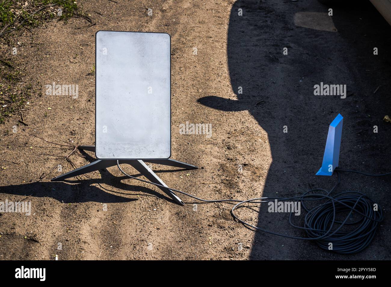 Ukrainian soldier using Starlink, a satellite internet constellation ...