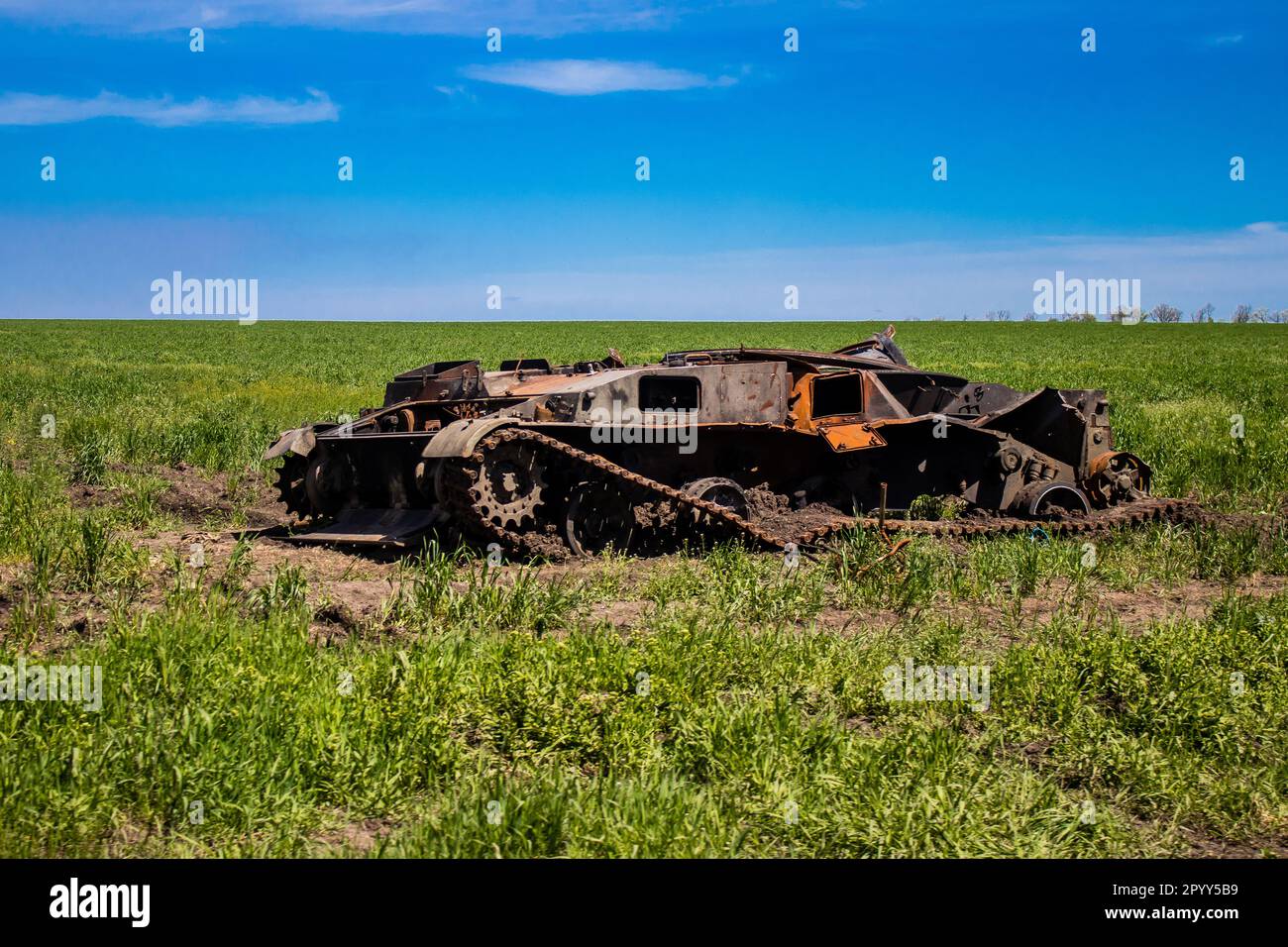 Soldiers ruins russian city hi-res stock photography and images - Alamy