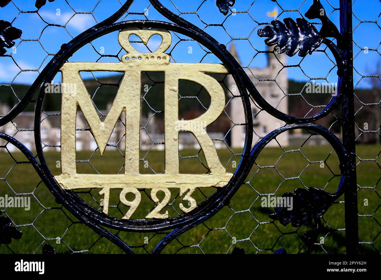 Scottish baronial architecture hi-res stock photography and images - Alamy