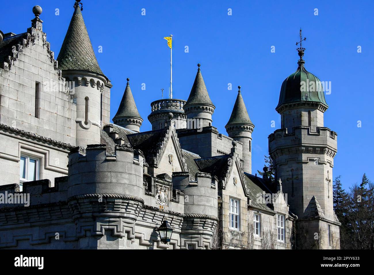 Scottish baronial architecture hi-res stock photography and images - Alamy