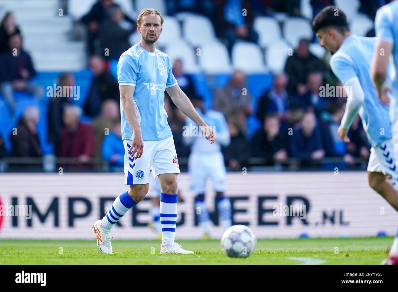 Doetinchem, Netherlands. 05th May, 2023. DOETINCHEM, NETHERLANDS - MAY 5: Siem de Jong (c) of De ...