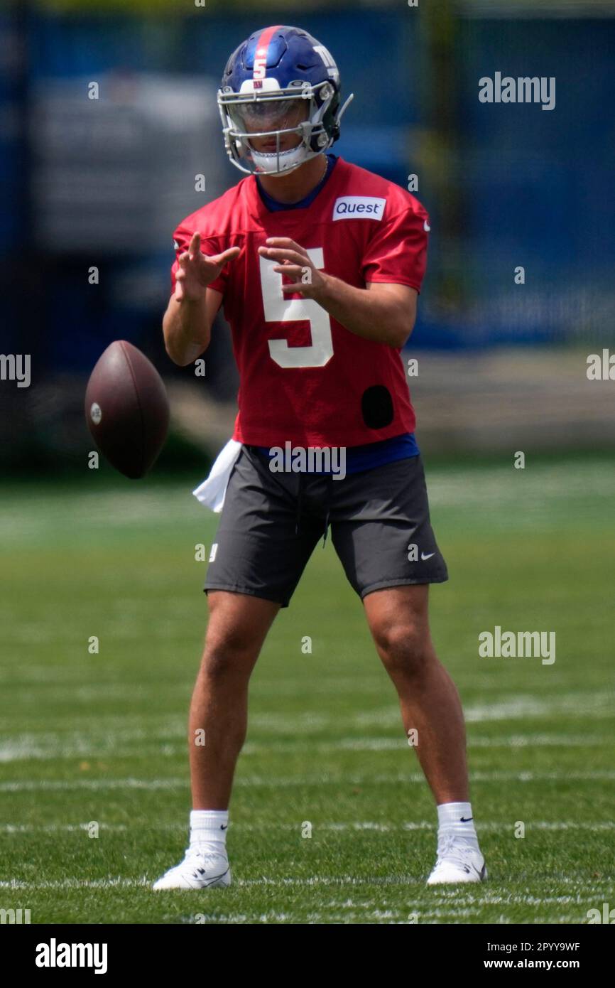 New York Giants quarterback Tommy DeVito participates in an NFL ...