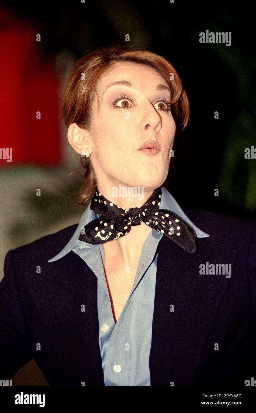Italy Sanremo 1996-02-18 : Celine Dion at the Sanremo festival Stock Photo - Alamy