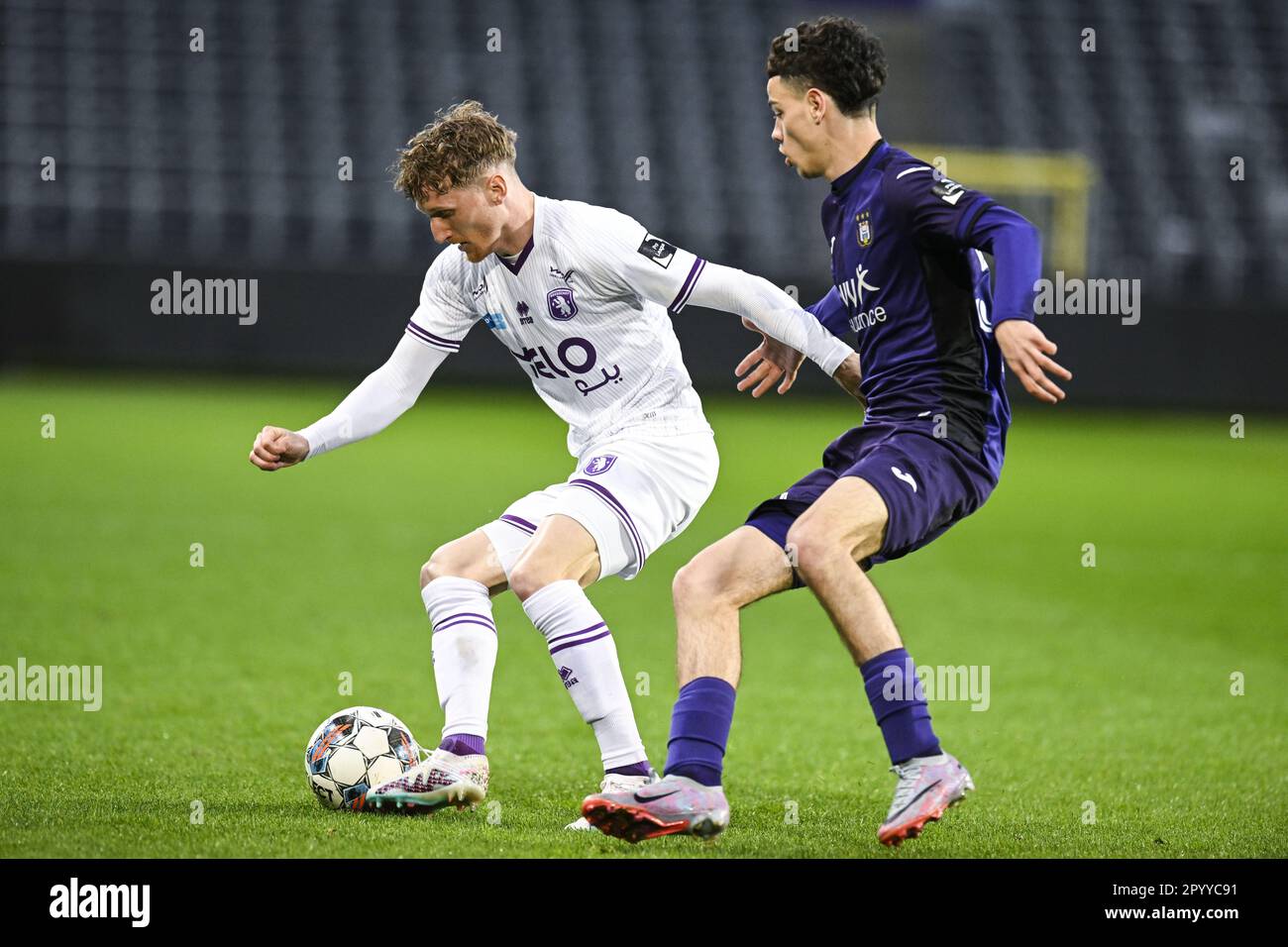 Brussels, Belgium. 05th May, 2023. Beerschot's Leo Seydoux and RSCA ...