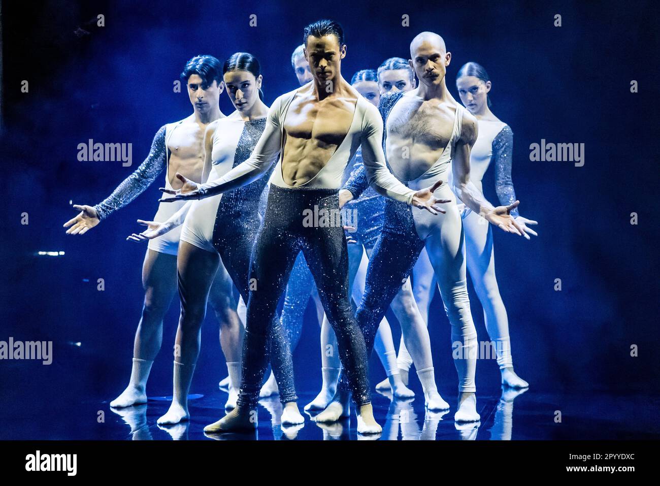 Cottbus, Germany. 04th May, 2023. Dancers Alessandro Giachetti (l-r ...
