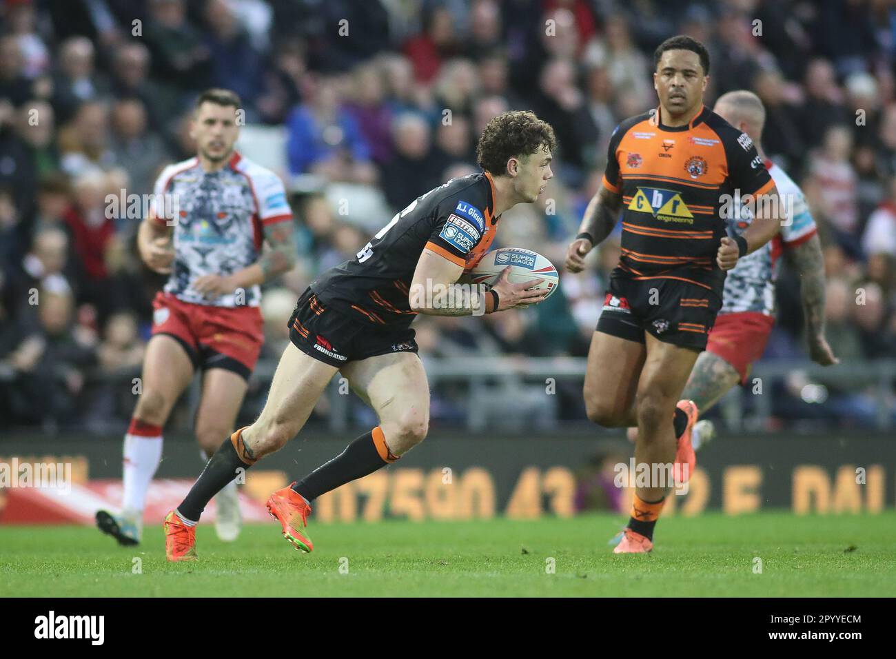 Leigh, UK. 05th May, 2023. Castleford debutant Elliot Wallis on a break ...