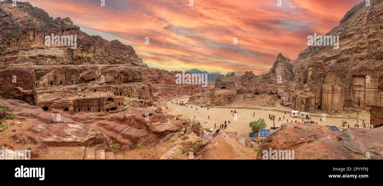 Petra JORDAN impressive architecture and historical significance, as ...