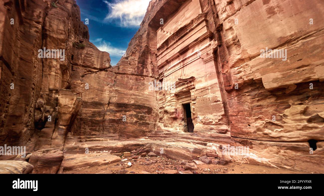 Petra JORDAN impressive architecture and historical significance, as ...