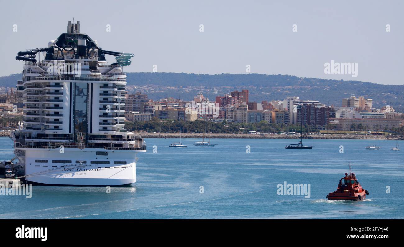 Palma, Spain. 05th May, 2023. The cruise ship "Celebrity Infinity" is ...