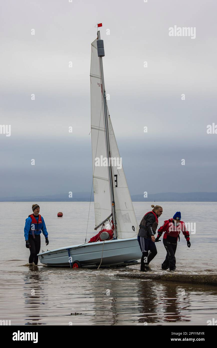 Dinghy competition hi-res stock photography and images - Alamy