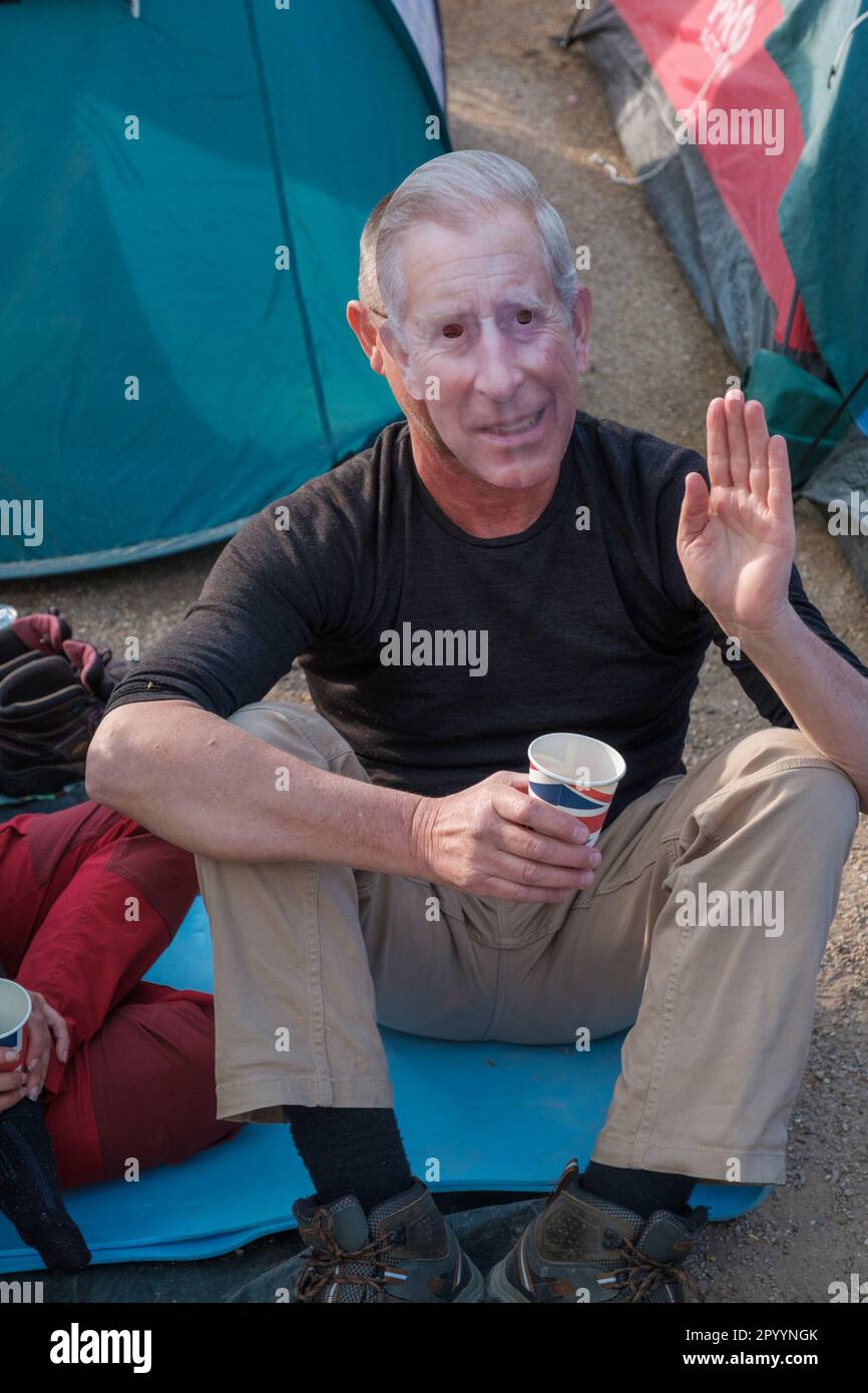 Royalists Prepare for Charles III Coronation, setting up camp to get ...