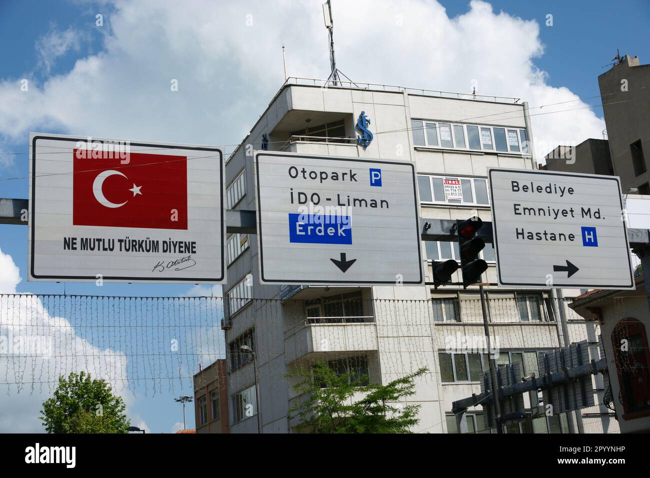 Turkish flag bandirma ship 19 hi-res stock photography and images - Alamy