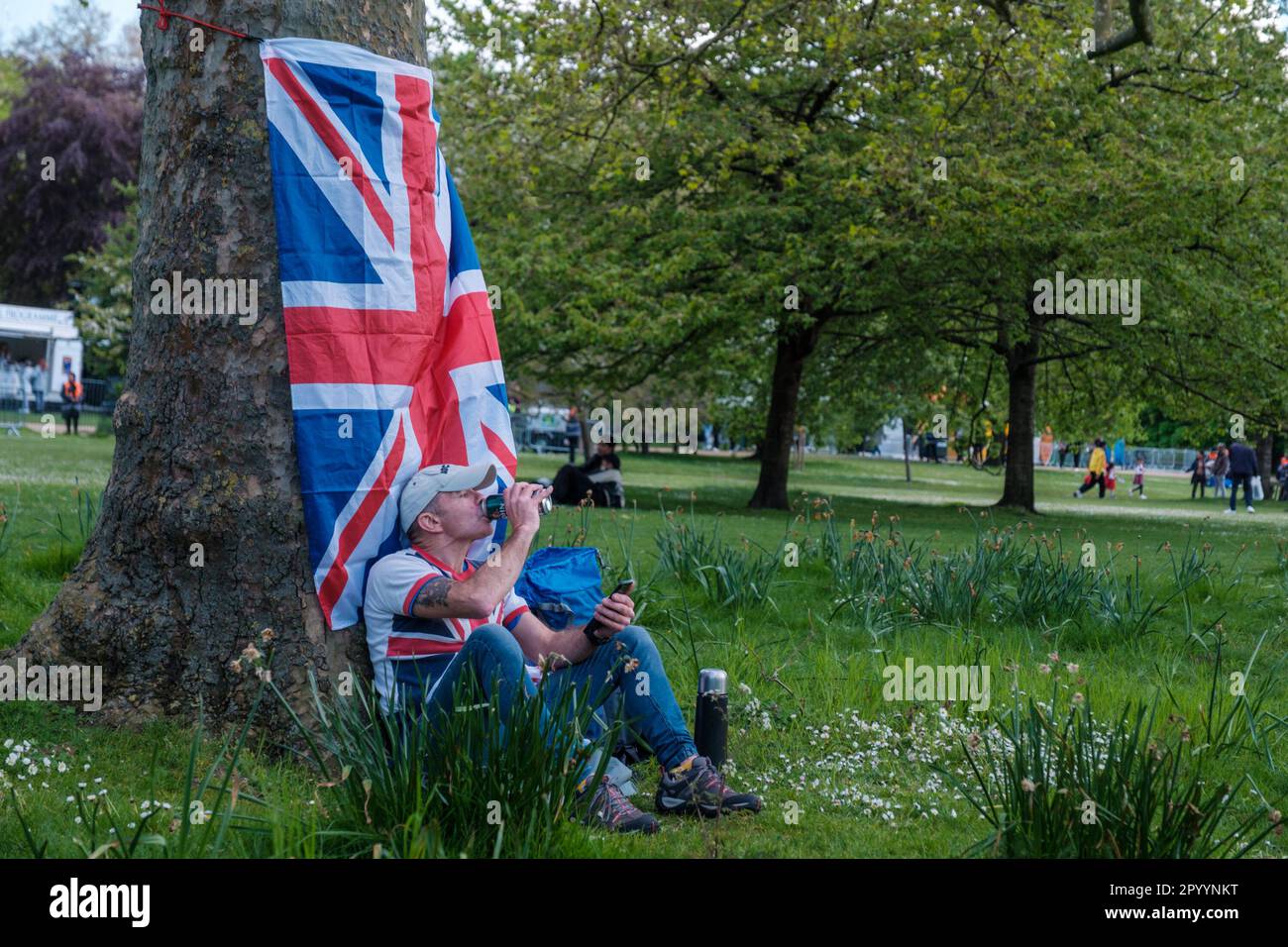 Royalists Prepare for Charles III Coronation, setting up camp to get ...
