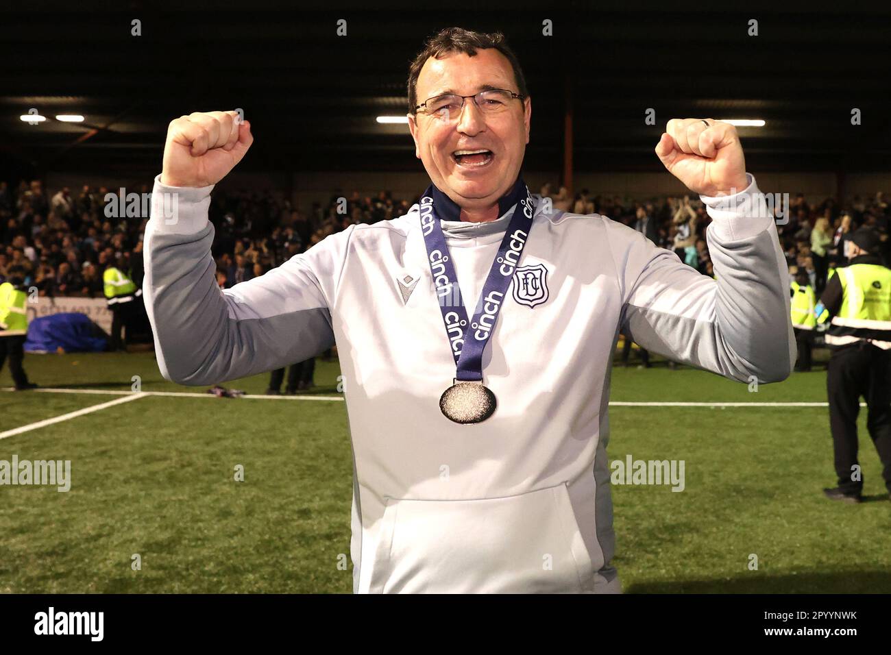 Dundee manaer Gary Bowyer celebrates after winning the league following ...