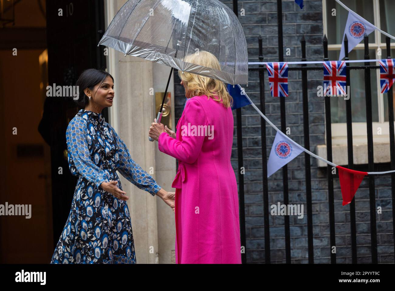 London, UK. 05th May, 2023. US First Lady Jill Biden (R) meets with the ...