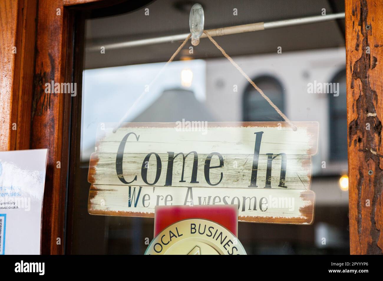 Local shopfront shop hi-res stock photography and images - Alamy