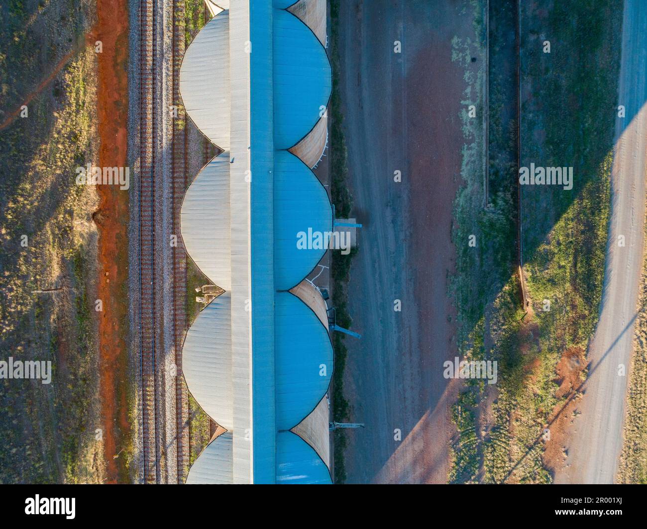 Overhead infrastructure hi-res stock photography and images - Alamy