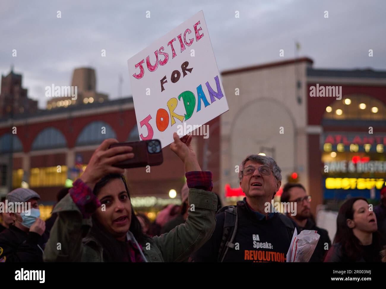 New York, New York, USA. 4th May, 2023. Woman holds sign at Barclays ...