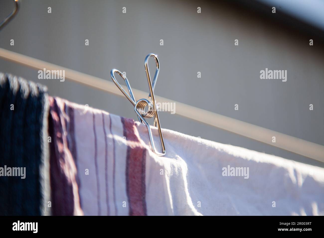 Washing line with no clothes hi-res stock photography and images - Alamy