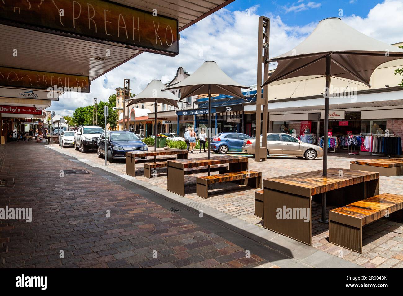 Street scene in Maitland with shop fronts and shares walking area with ...