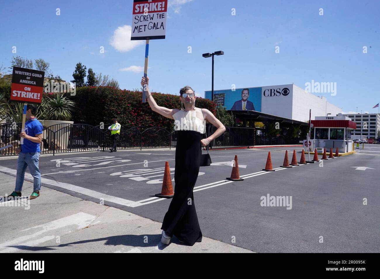 Actor Gregory Pekar joins a picket line with members of the Writers ...