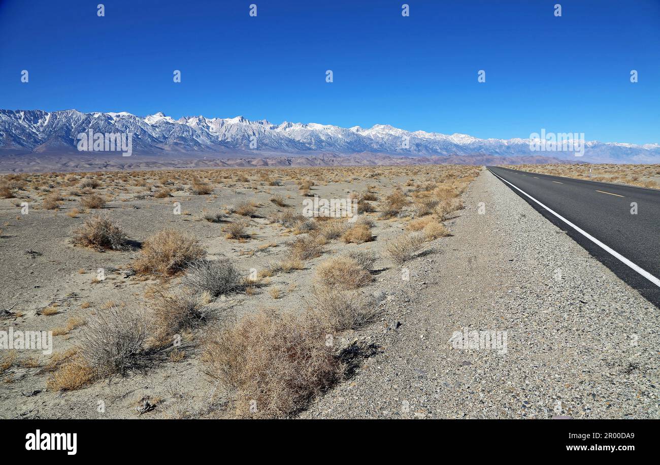 Sierra nevada range road hi-res stock photography and images - Alamy